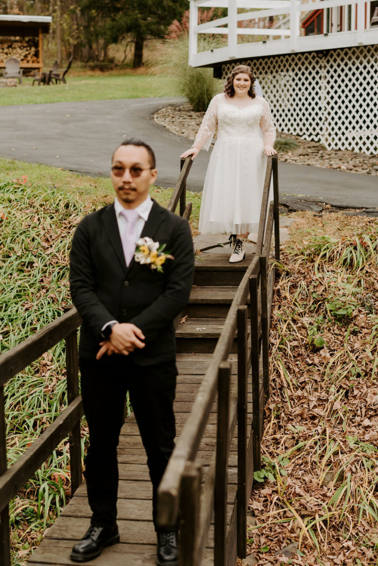 Beautiful Fall Wedding at Rustic Ridge View Farm - nicoleadrianna.com