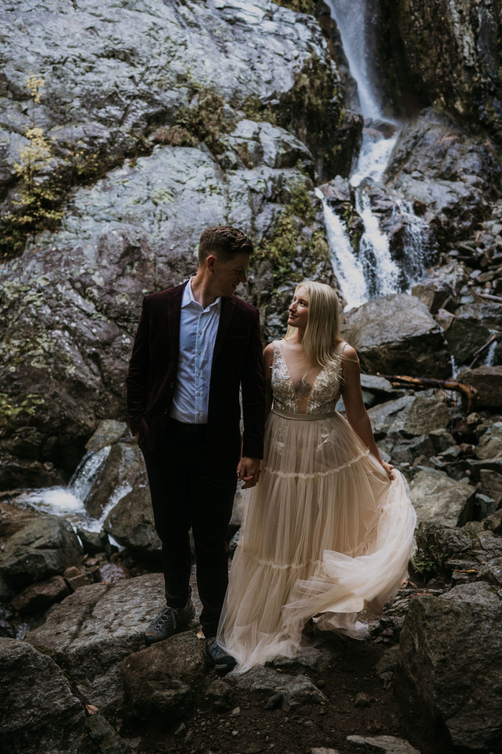 Adventure Elopements: A Glimpse Behind The Scenes - nicoleadrianna.com